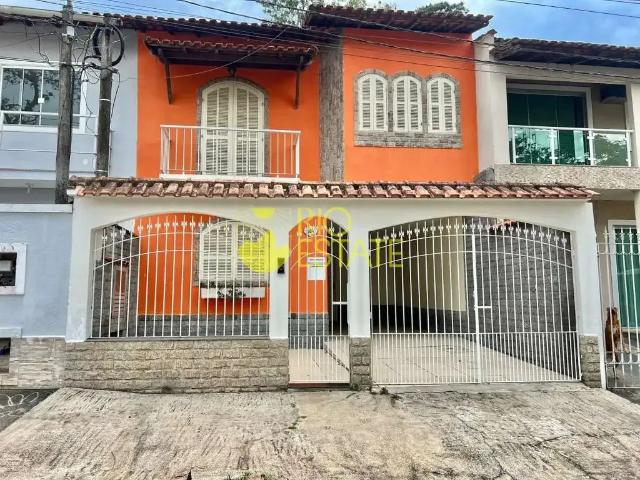 Casa / Sobrado para Venda em Volta Redonda/RJ Jardim Belvedere 4 Quartos