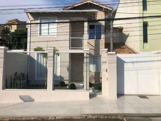 Casa / Sobrado para Venda em Volta Redonda/RJ Jardim Belvedere 4 Quartos