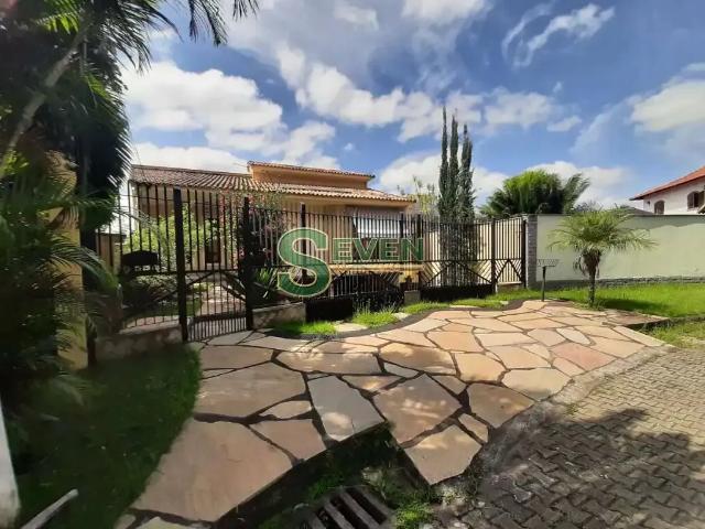 Casa / Sobrado para Venda em Volta Redonda/RJ Jardim Belvedere 6 Quartos