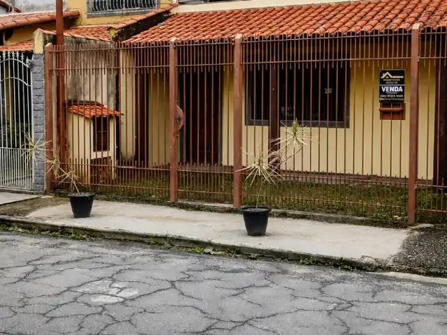 Casa / Sobrado para Venda em Volta Redonda/RJ Jardim Belvedere 3 Quartos