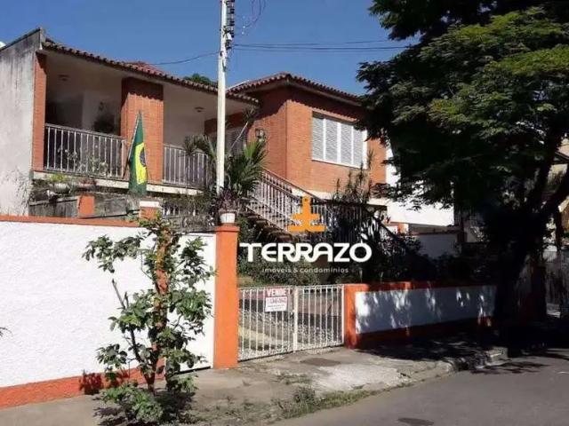 Casa / Sobrado para Venda em Volta Redonda/RJ Laranjal 3 Quartos