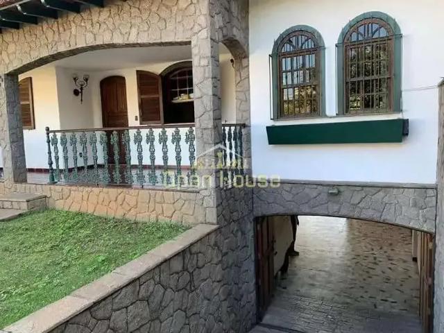 Casa / Sobrado para Venda em Volta Redonda/RJ Laranjal 4 Quartos