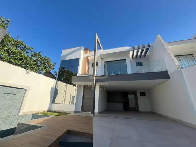 Casa / Sobrado para Venda em Volta Redonda/RJ Morada da Colina 3 Quartos