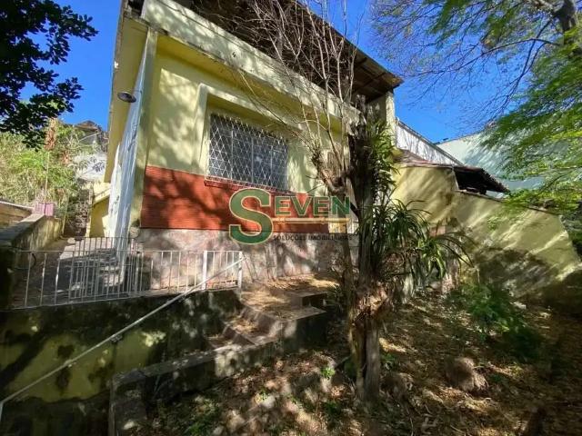 Casa / Sobrado para Venda em Volta Redonda/RJ São João 3 Quartos