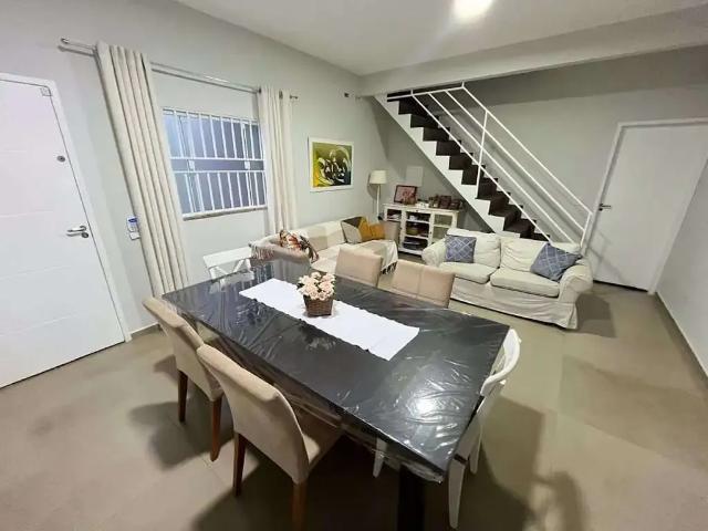 Casa / Sobrado para Venda em Volta Redonda/RJ São João Batista 2 Quartos