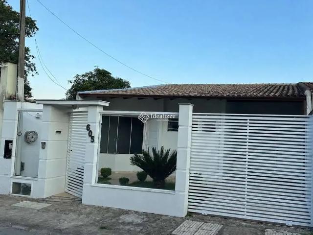 Casa / Sobrado para Venda em Volta Redonda/RJ São Luís 3 Quartos
