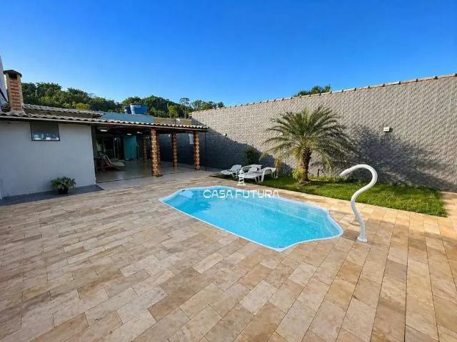 Casa / Sobrado para Venda em Volta Redonda/RJ São Luís 3 Quartos