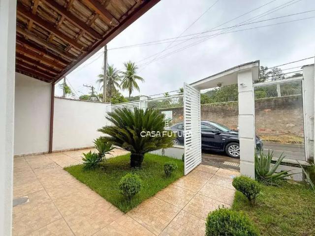 Casa / Sobrado para Venda em Volta Redonda/RJ São Luís 3 Quartos
