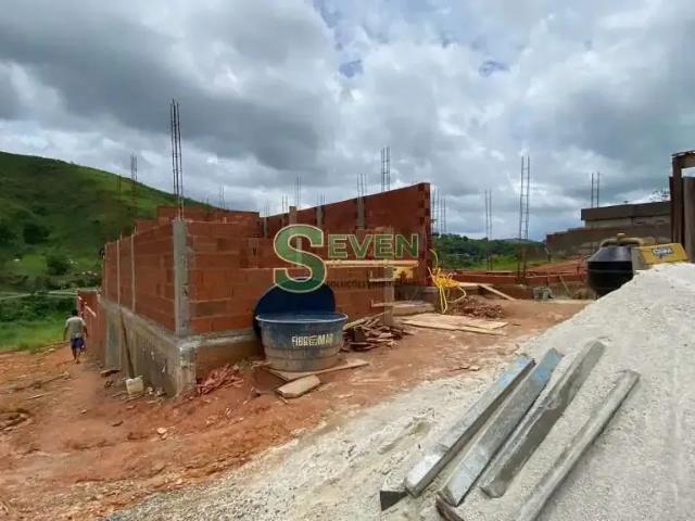 Casa / Sobrado para Venda em Volta Redonda/RJ Santa Cruz 3 Quartos