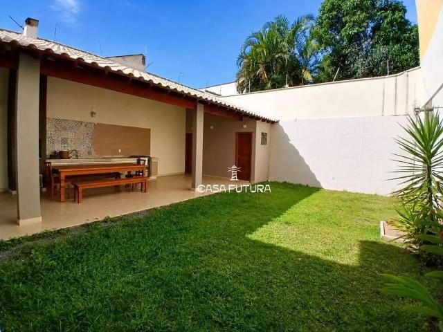 Casa / Sobrado para Venda em Volta Redonda/RJ Sessenta 3 Quartos