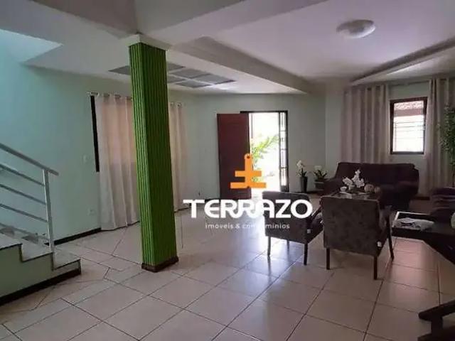Casa / Sobrado para Venda em Volta Redonda/RJ Sessenta 4 Quartos