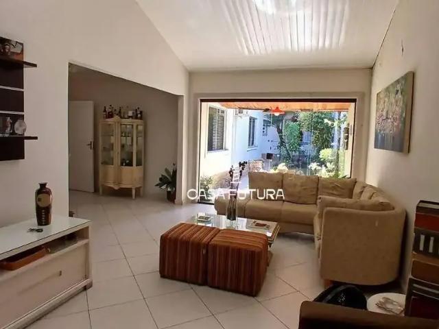 Casa / Sobrado para Venda em Volta Redonda/RJ Sessenta 5 Quartos