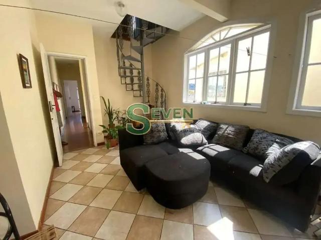 Casa / Sobrado para Venda em Volta Redonda/RJ Siderópolis 4 Quartos