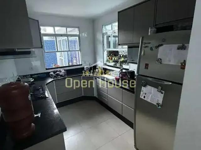 Casa / Sobrado para Venda em Volta Redonda/RJ Roma 3 Quartos
