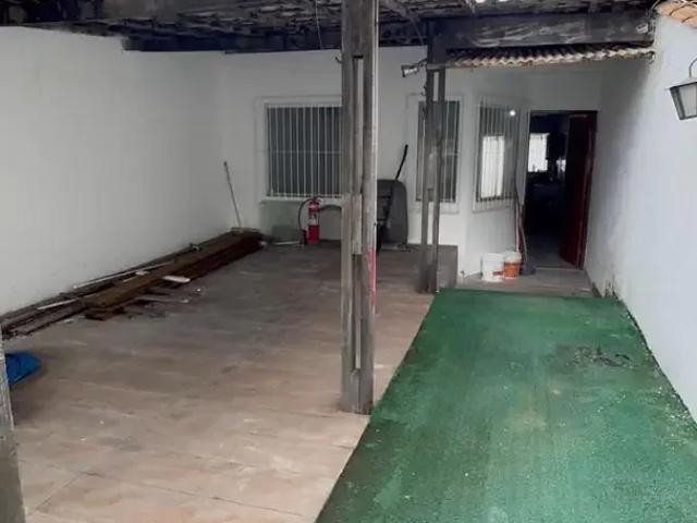Casa / Sobrado para Venda em Volta Redonda/RJ Retiro 2 Quartos