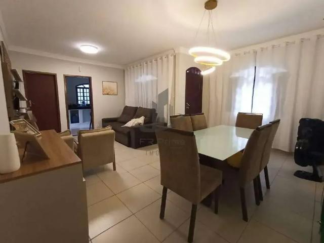 Casa / Sobrado para Venda em Volta Redonda/RJ Retiro 3 Quartos