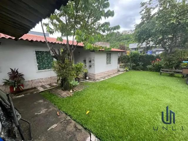 Casa / Sobrado para Venda em Volta Redonda/RJ Retiro 3 Quartos