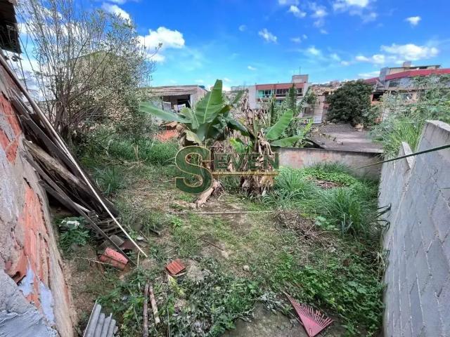 Casa / Sobrado para Venda em Volta Redonda/RJ Retiro 3 Quartos