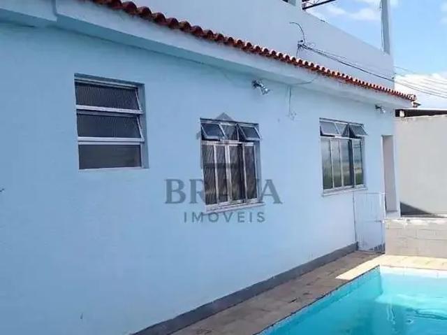 Casa / Sobrado para Venda em Volta Redonda/RJ Retiro 5 Quartos
