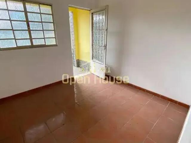 Casa / Sobrado para Venda em Volta Redonda/RJ Rústico 4 Quartos