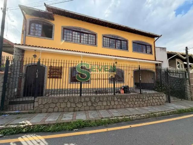 Casa / Sobrado para Venda em Volta Redonda/RJ Rústico 6 Quartos