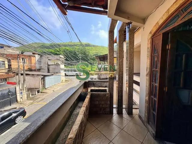 Casa / Sobrado para Venda em Volta Redonda/RJ Volta Grande II 4 Quartos