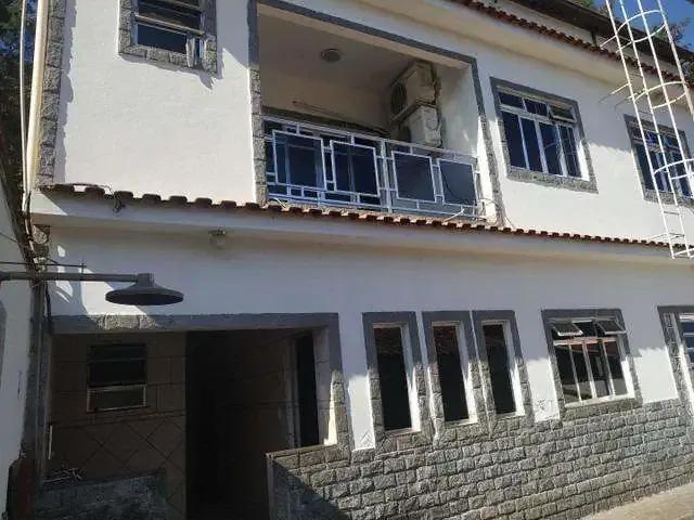 Casa / Sobrado para Venda em Volta Redonda/RJ Vila Americana 3 Quartos