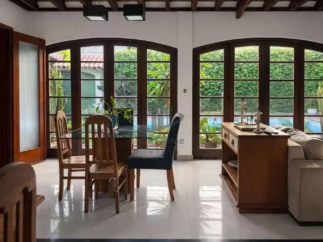 Casa / Sobrado para Venda em Volta Redonda/RJ Vila Mury 3 Quartos