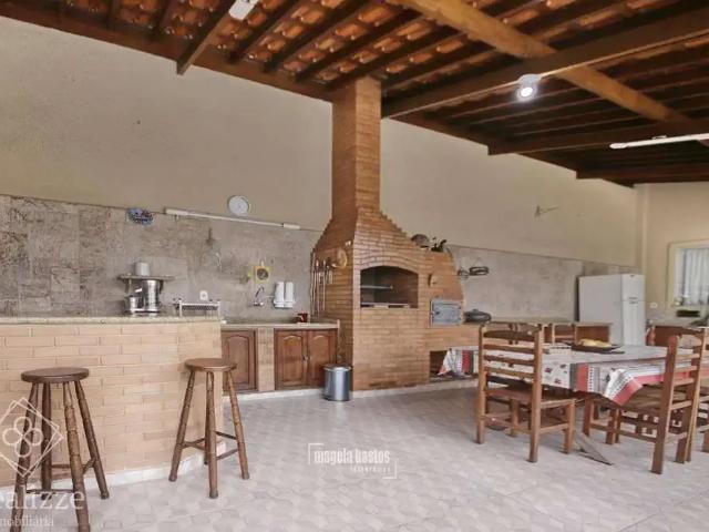 Casa / Sobrado para Venda em Volta Redonda/RJ Vila Mury 4 Quartos