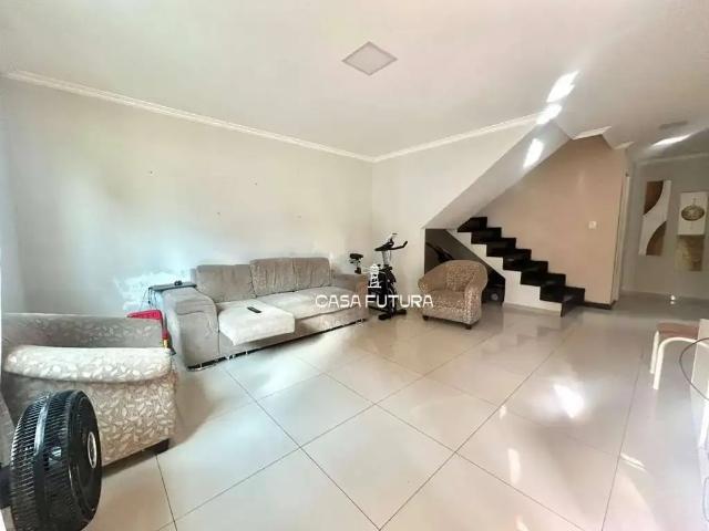 Casa / Sobrado para Venda em Volta Redonda/RJ Vila Mury 4 Quartos