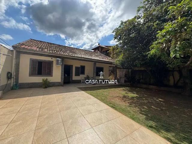 Casa / Sobrado para Venda em Volta Redonda/RJ Vila Mury 4 Quartos