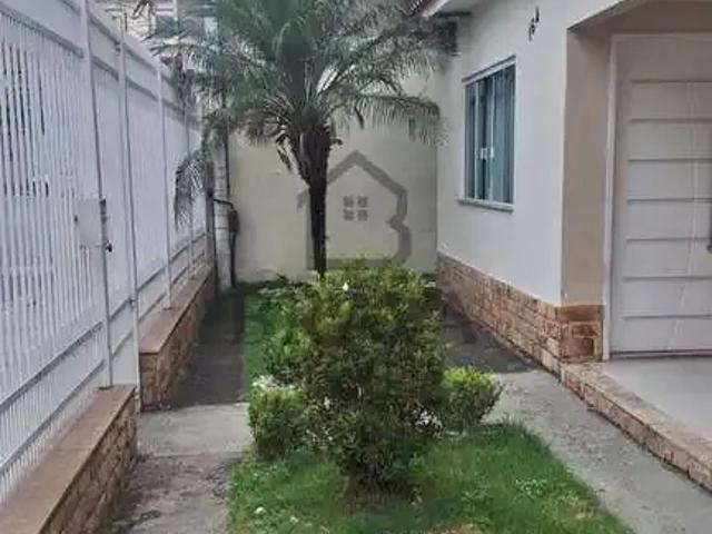 Casa / Sobrado para Venda em Volta Redonda/RJ Vila Mury 5 Quartos