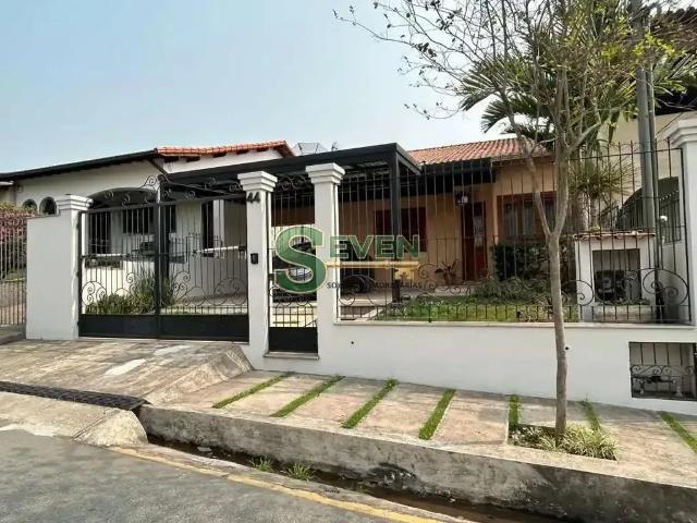 Casa / Sobrado para Venda em Volta Redonda/RJ Vila Santa Cecília 4 Quartos