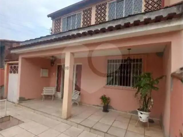 Casa / Sobrado para Venda em Volta Redonda/RJ Vila Santa Cecília 4 Quartos
