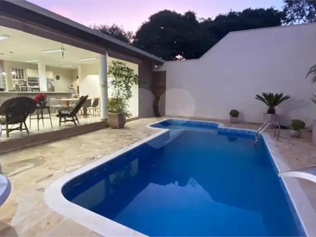 Casa / Sobrado para Venda em Votorantim/SP Centro 3 Quartos