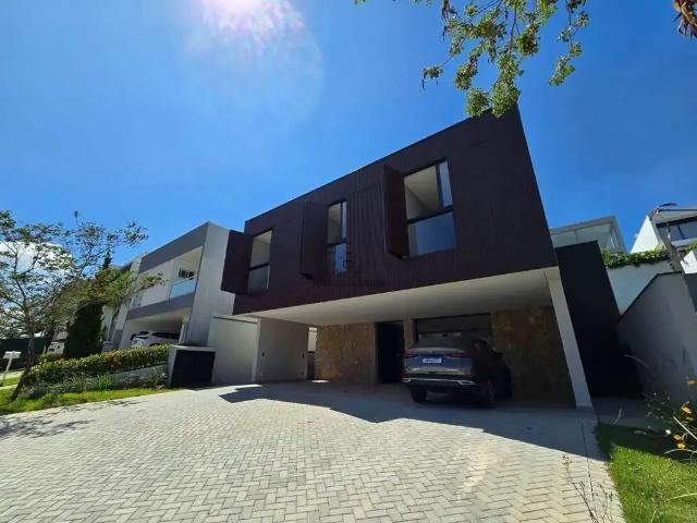 Casa / Sobrado para Venda em Votorantim/SP Alphaville Nova Esplanada 4 Quartos