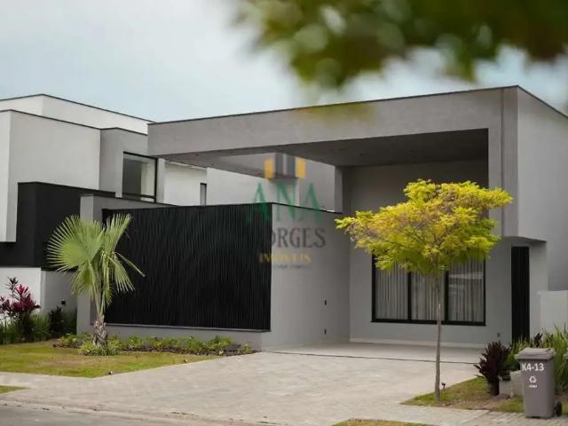 Casa / Sobrado para Venda em Votorantim/SP Alphaville Nova Esplanada 4 Quartos