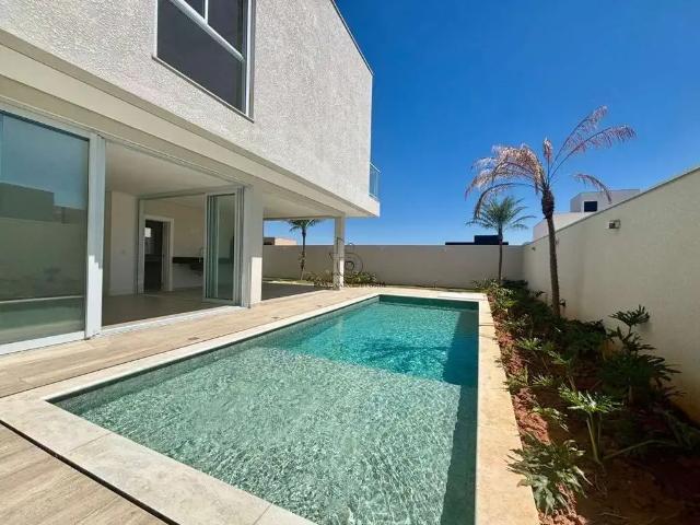 Casa / Sobrado para Venda em Votorantim/SP Alphaville Nova Esplanada 4 Quartos