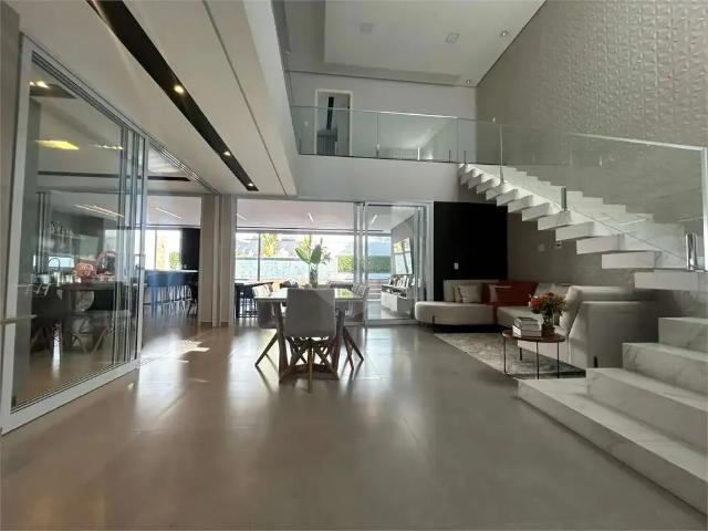 Casa / Sobrado para Venda em Votorantim/SP Alphaville Nova Esplanada 4 3 Quartos