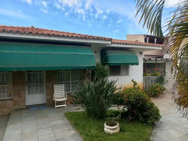 Casa / Sobrado para Venda em Votorantim/SP Rio Acima 3 Quartos