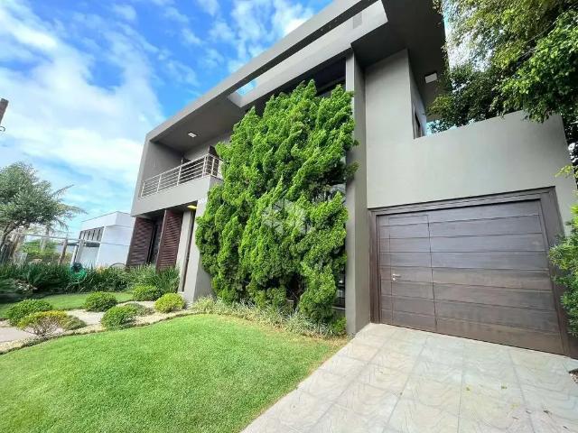 Casa / Sobrado para Venda em Xangri Lá/RS Centro 3 Quartos