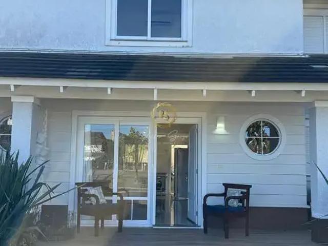 Casa / Sobrado para Venda em Xangri Lá/RS Centro 4 Quartos
