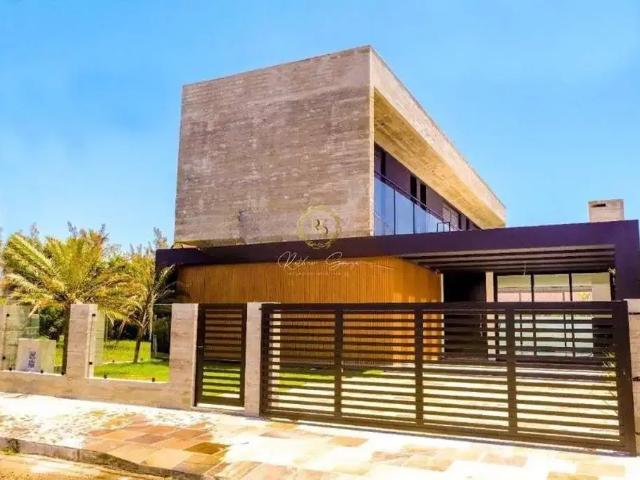 Casa / Sobrado para Venda em Xangri Lá/RS Centro 4 Quartos