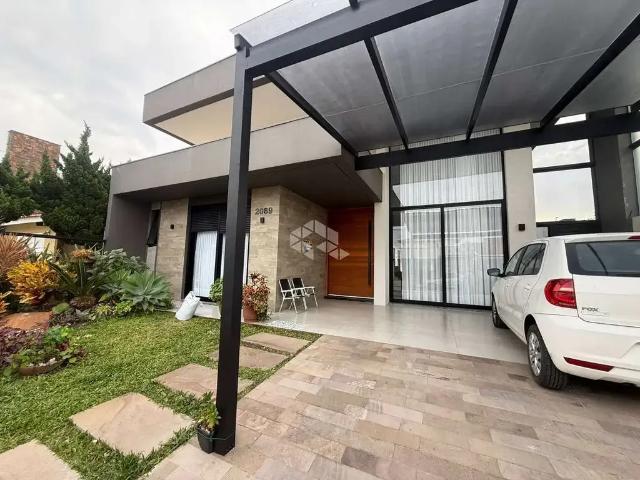 Casa / Sobrado para Venda em Xangri Lá/RS Centro 4 Quartos