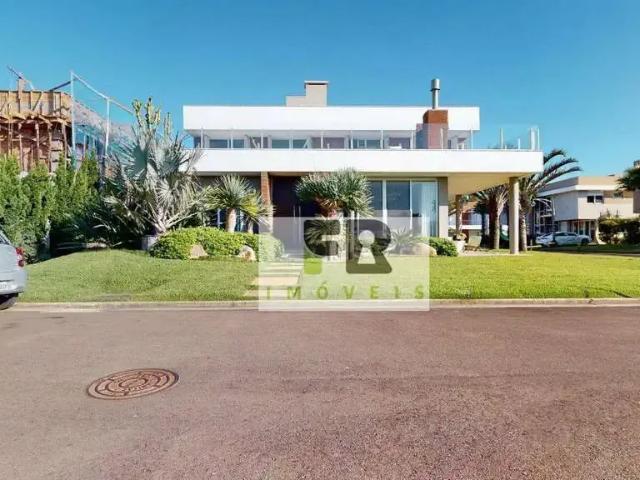 Casa / Sobrado para Venda em Xangri Lá/RS Centro 4 Quartos