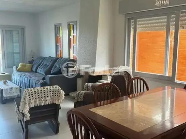 Casa / Sobrado para Venda em Xangri Lá/RS Centro 4 Quartos