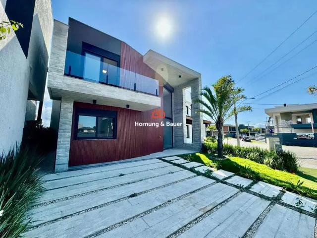 Casa / Sobrado para Venda em Xangri Lá/RS Centro 4 Quartos