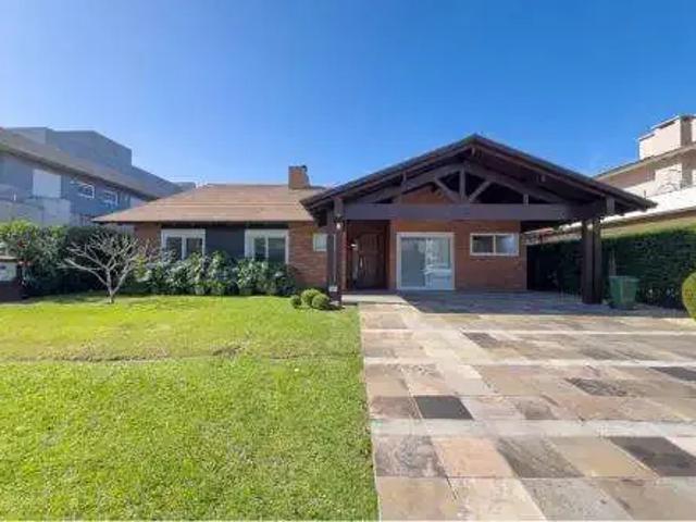 Casa / Sobrado para Venda em Xangri Lá/RS Centro 4 Quartos