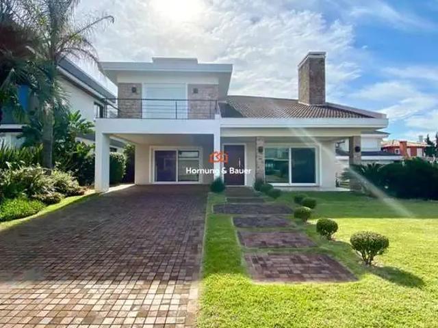 Casa / Sobrado para Venda em Xangri Lá/RS Centro 5 Quartos