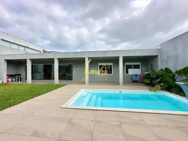Casa / Sobrado para Venda em Xangri Lá/RS Centro 6 Quartos